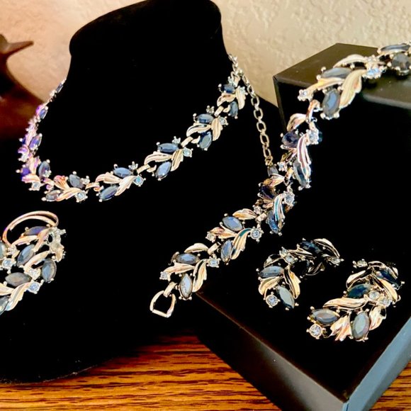 Sarah Coventry | Jewelry | Vintage Sarah Coventry 958 Blue Champagne ...